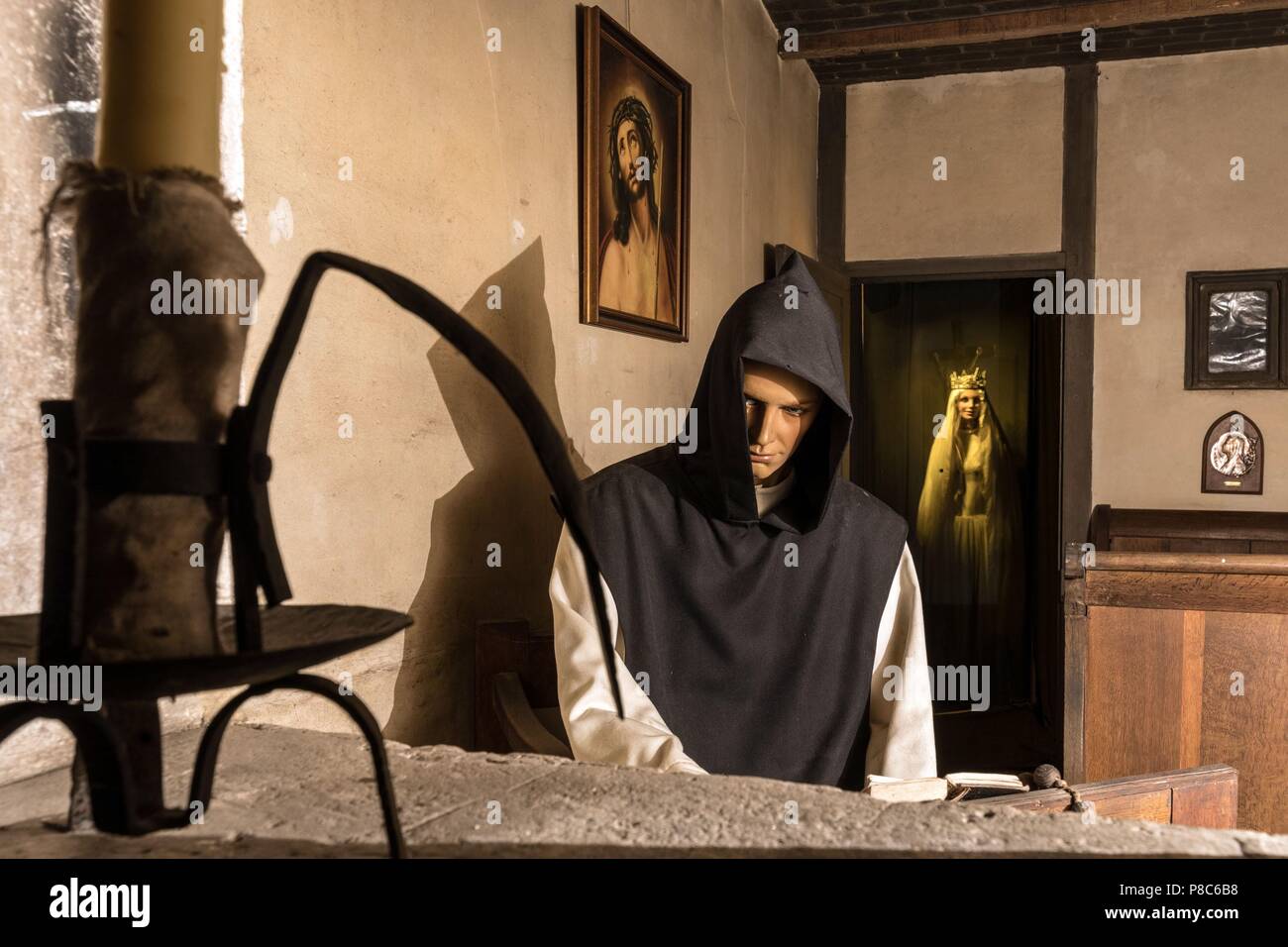 Medieval monk cell hi-res stock photography and images - Alamy