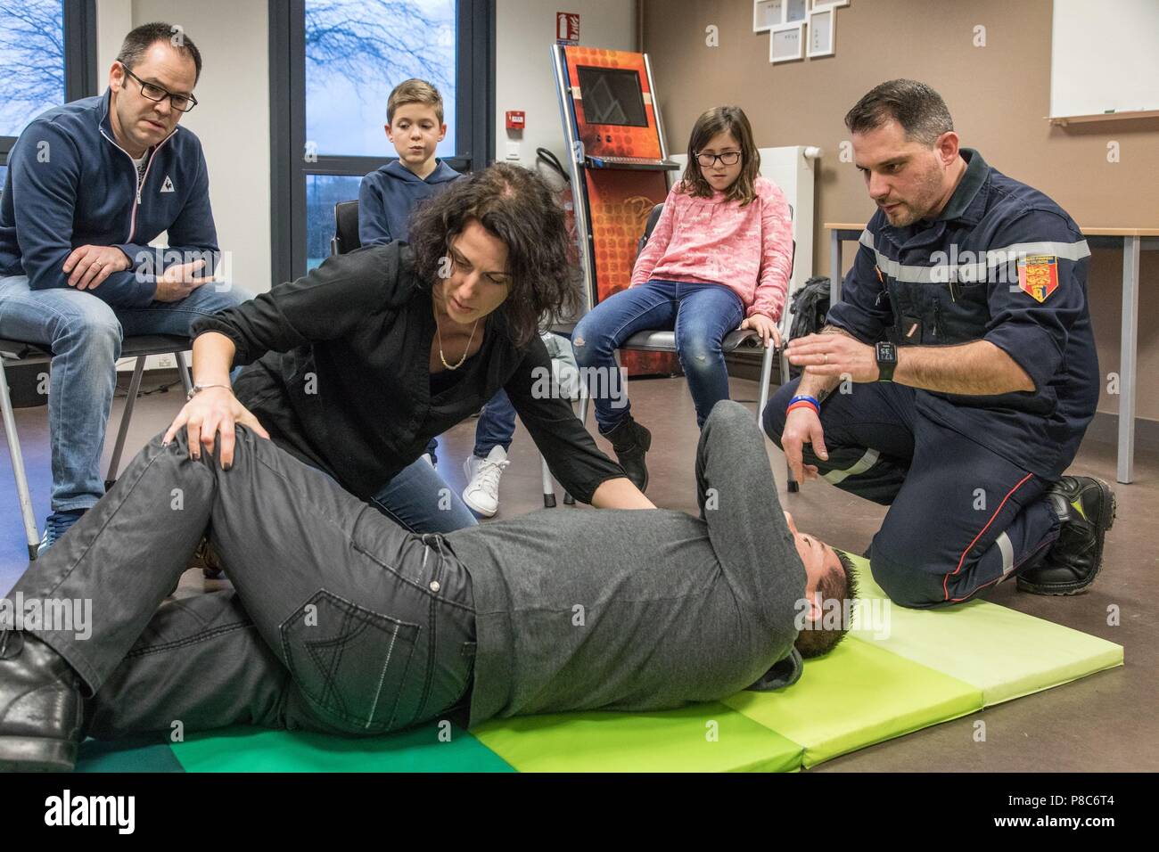 Recovery position first aid hi-res stock photography and images - Alamy