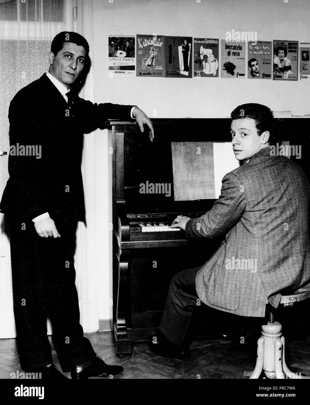 gigi cichellero, johnny dorelli, 60s Stock Photo - Alamy