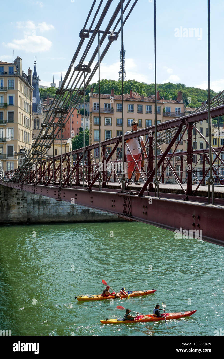 Footbridge catwalk hi-res stock photography and images - Alamy