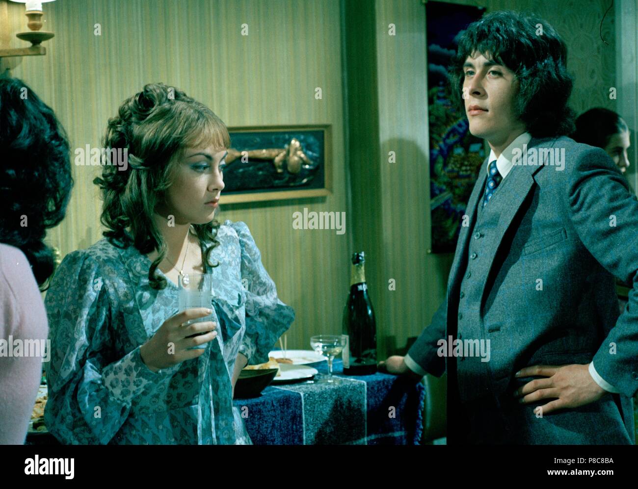 The Lovers (1973) Paula Wilcox, Richard Beckinsale, Date: 1973 Stock Photo - Alamy