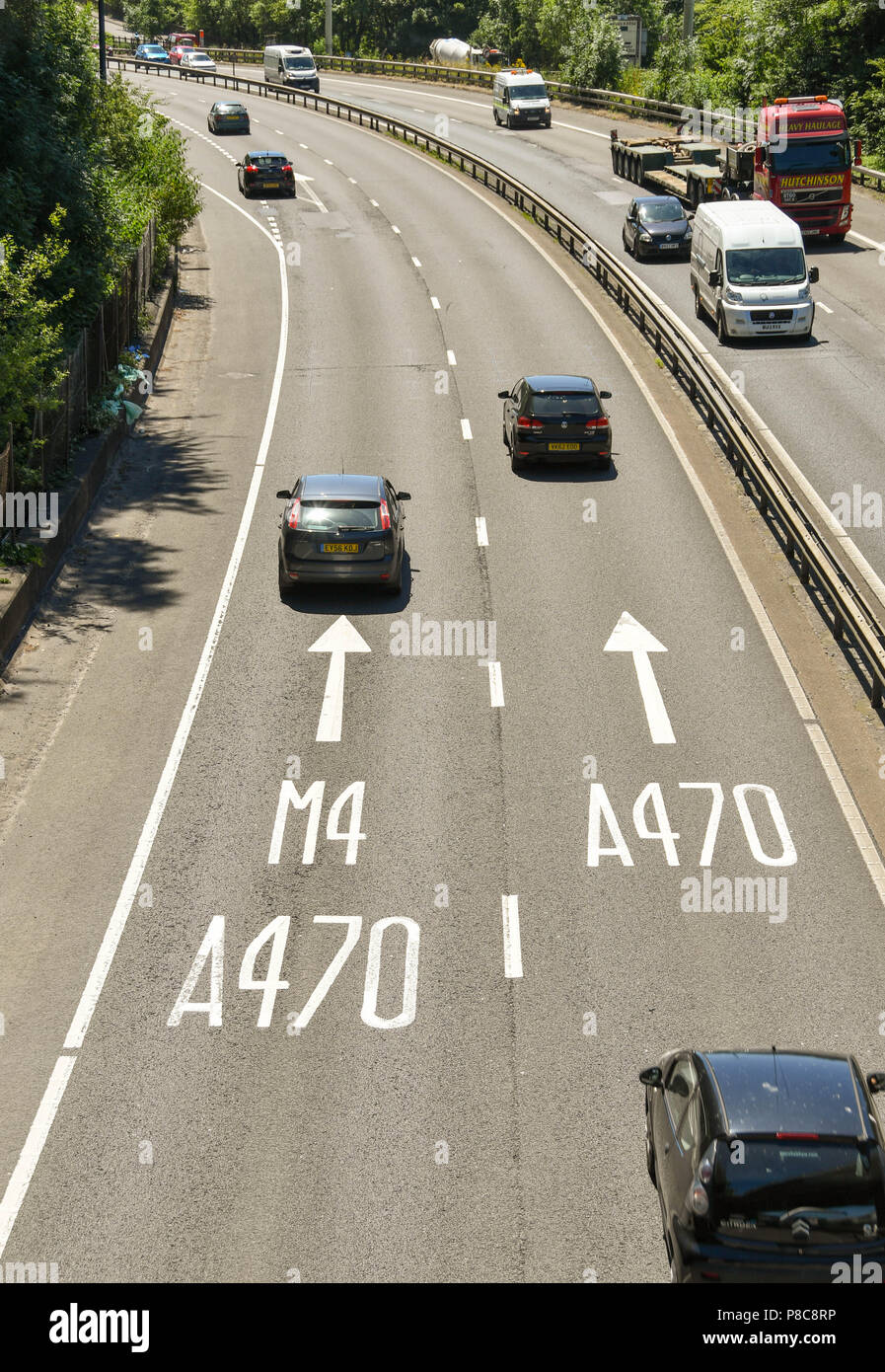 Road Markings Arrow Stock Photos & Road Markings Arrow Stock Images - Alamy