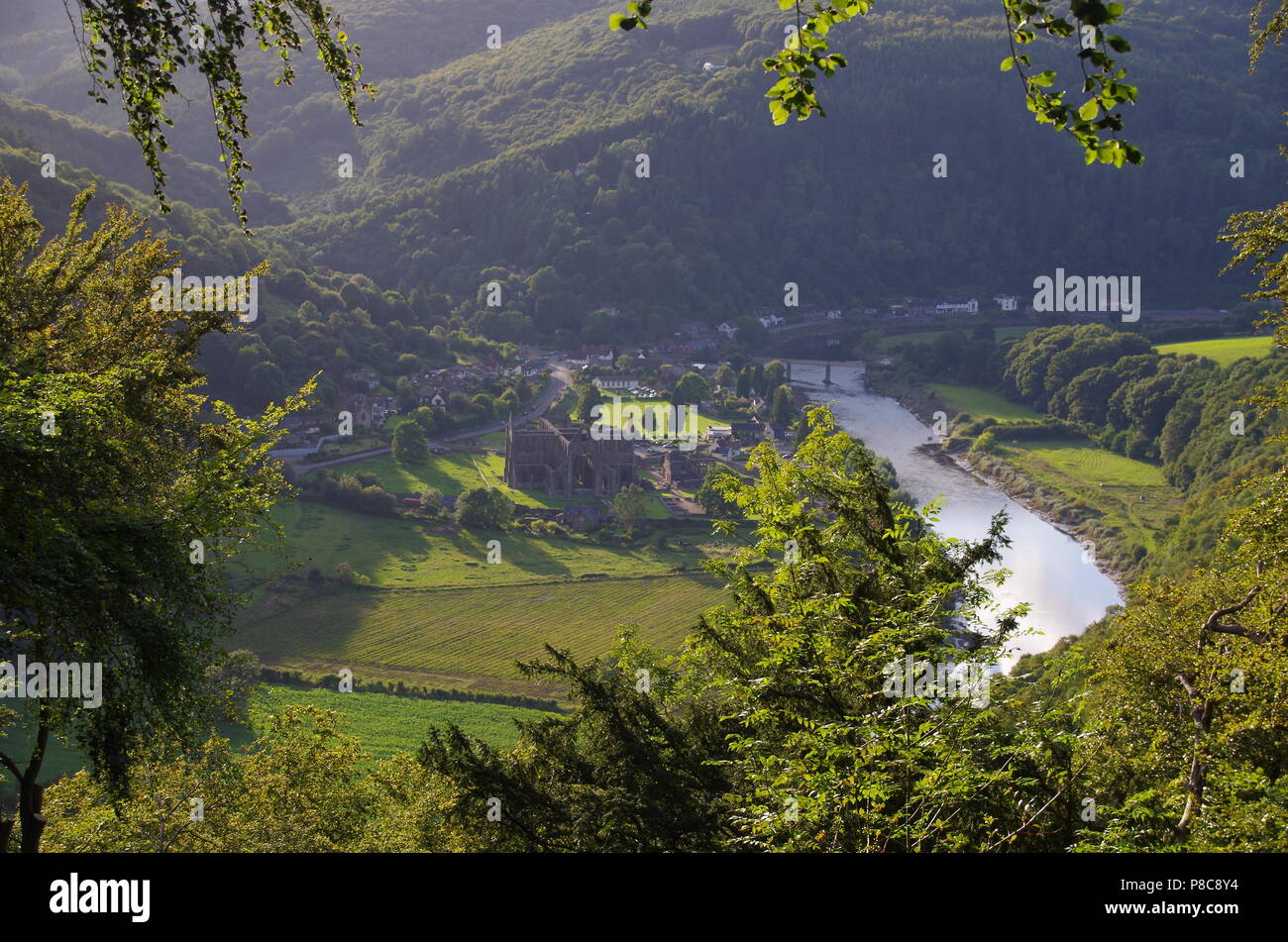 The Devil's Pulpit. Offa's Dyke Path. John o' groats (Duncansby head ...