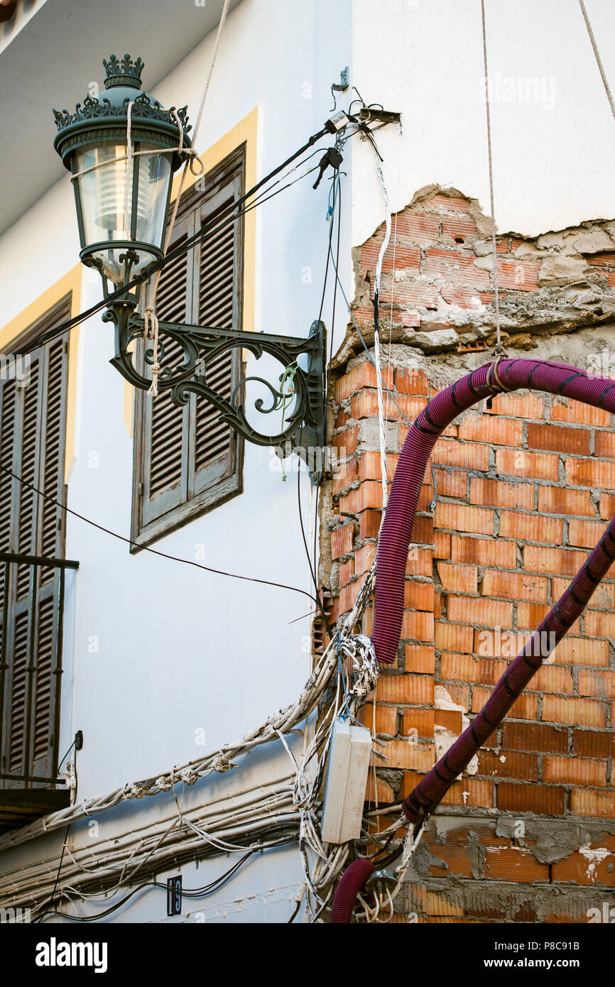 Unsafe electrical cable hi-res stock photography and images - Alamy