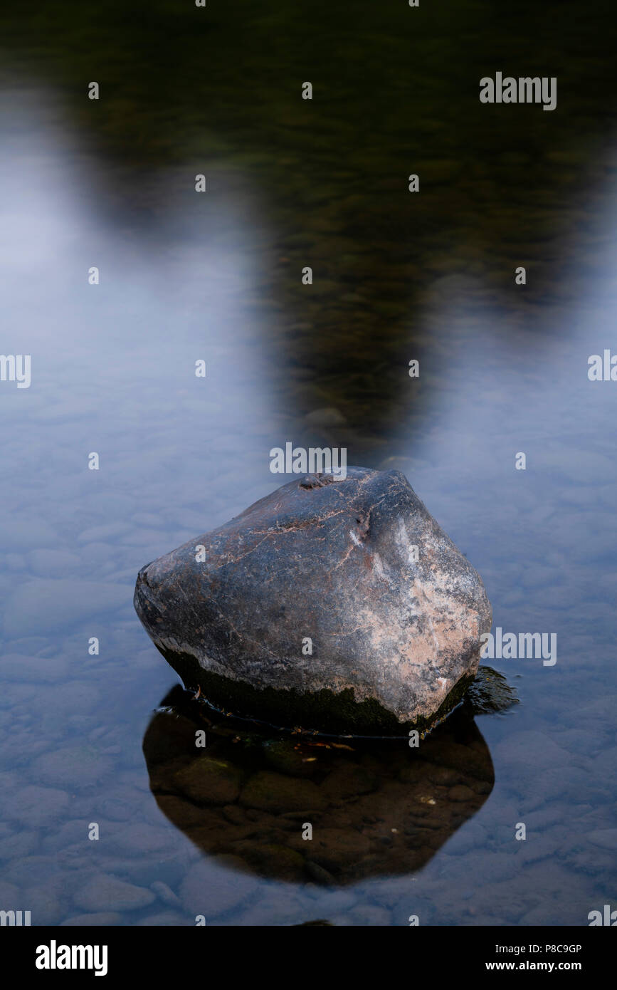 The River Tweed in Kelso Scotland, July 2018 heat wave, low water ...