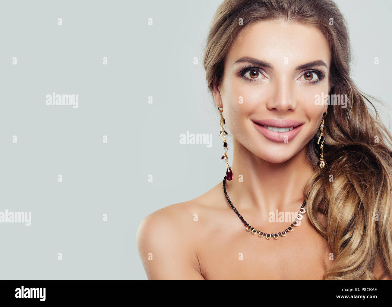 Beautiful gold woman hi-res stock photography and images - Alamy