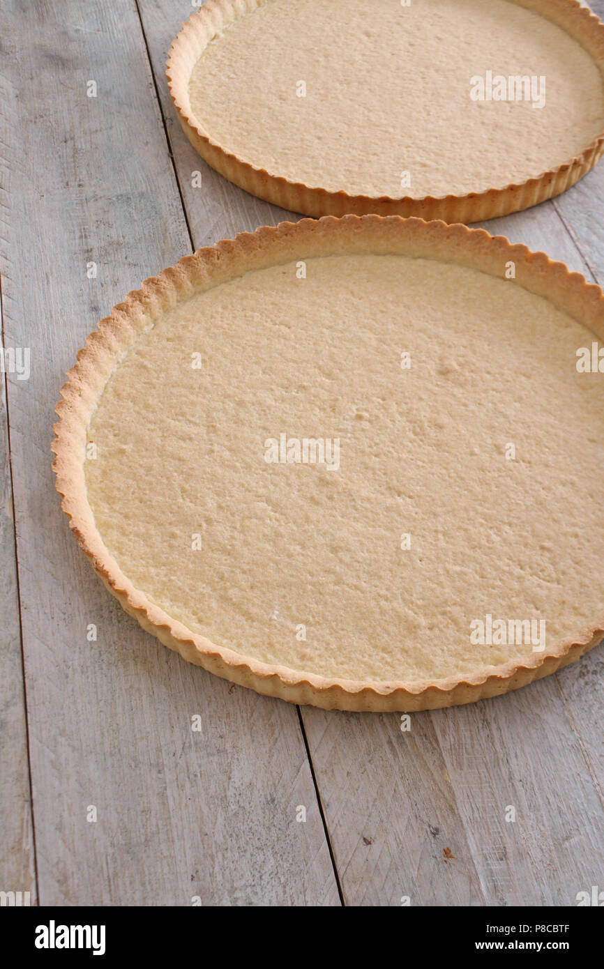 Short crust pastry case hi-res stock photography and images - Alamy