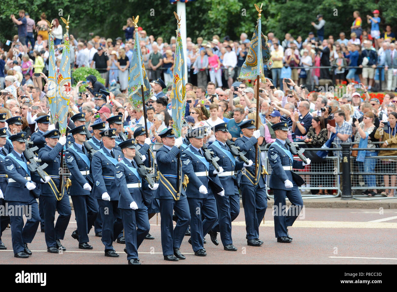 Royal air force uniforms hi-res stock photography and images - Alamy