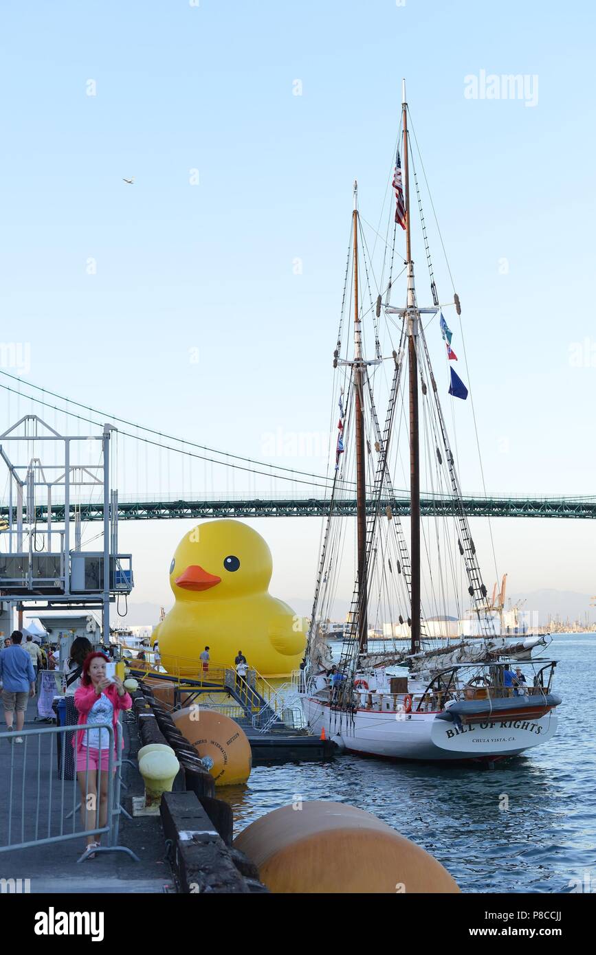 San Pedro, California, USA. 22nd Aug, 2014. Florentijn Hofman's Rubber ...