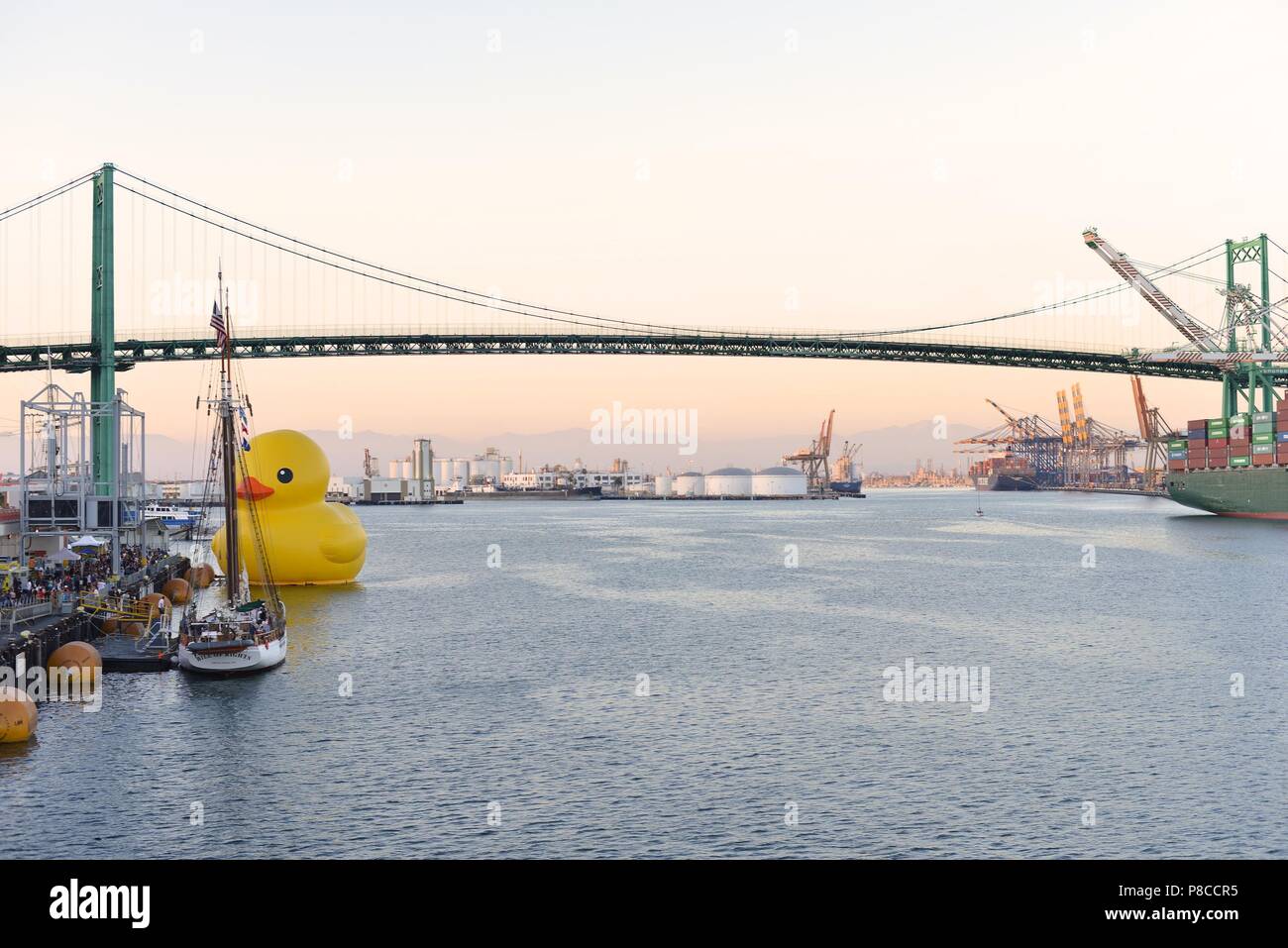 San Pedro, California, USA. 22nd Aug, 2014. Florentijn Hofman's Rubber ...