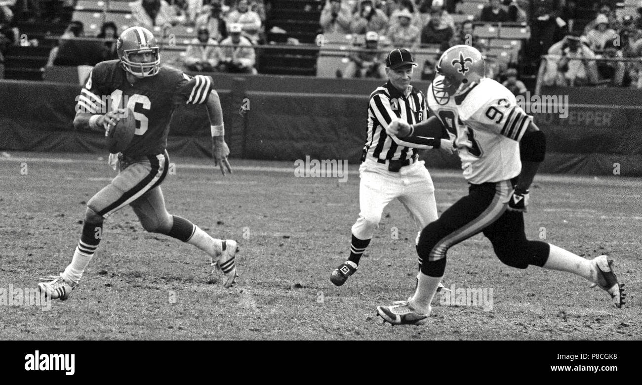 Joe montana 1983 hi-res stock photography and images - Alamy