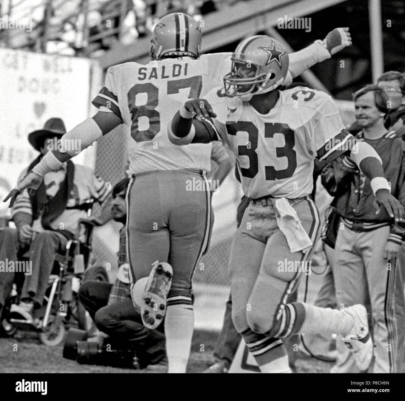 Tony dorsett cowboys hi-res stock photography and images - Alamy
