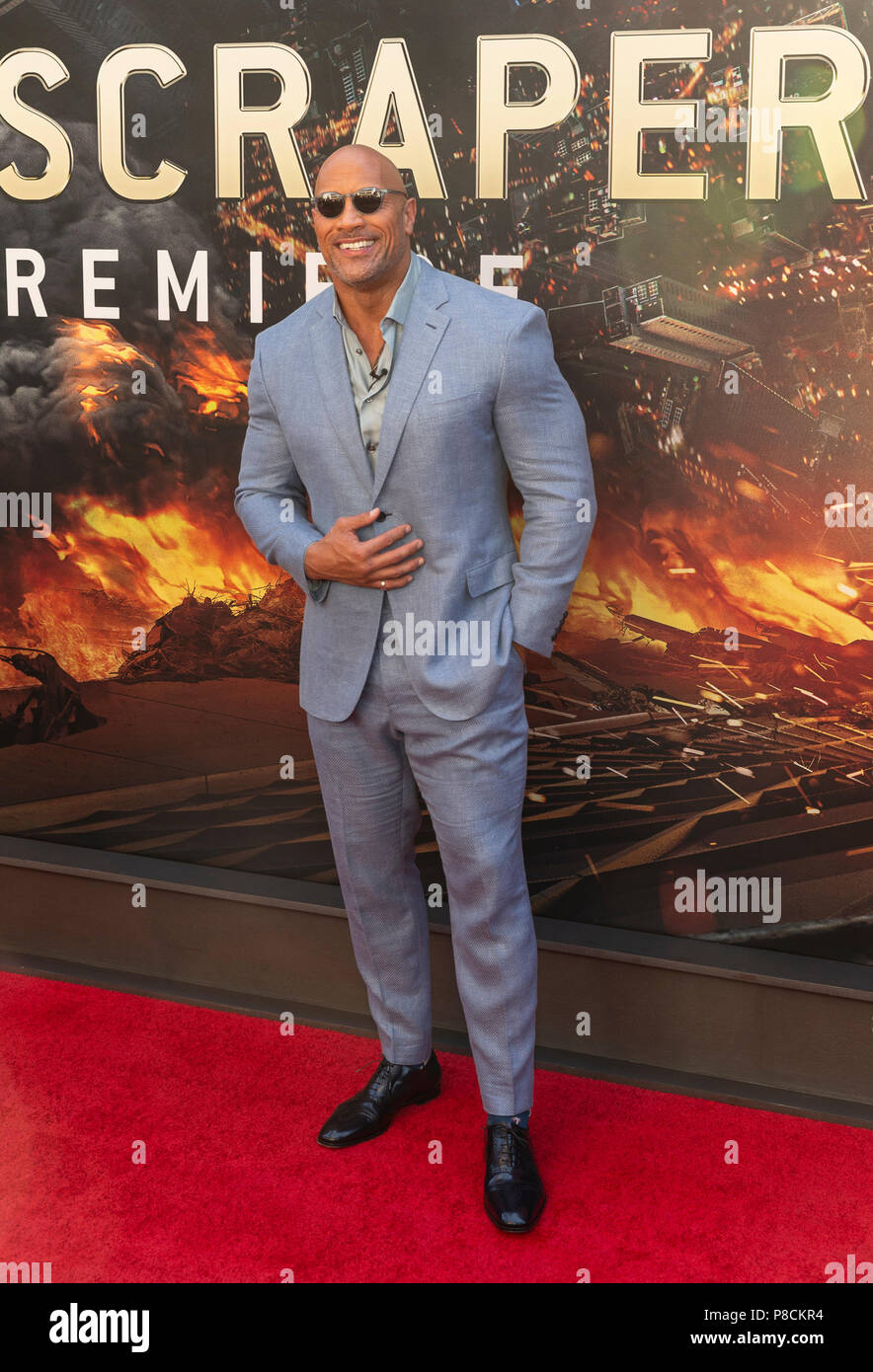 The skyscraper dwayne johnson hi-res stock photography and images - Alamy