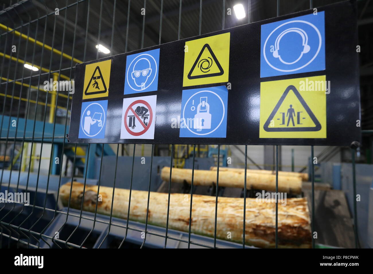 Lumber Mill Sign High Resolution Stock Photography and Images - Alamy