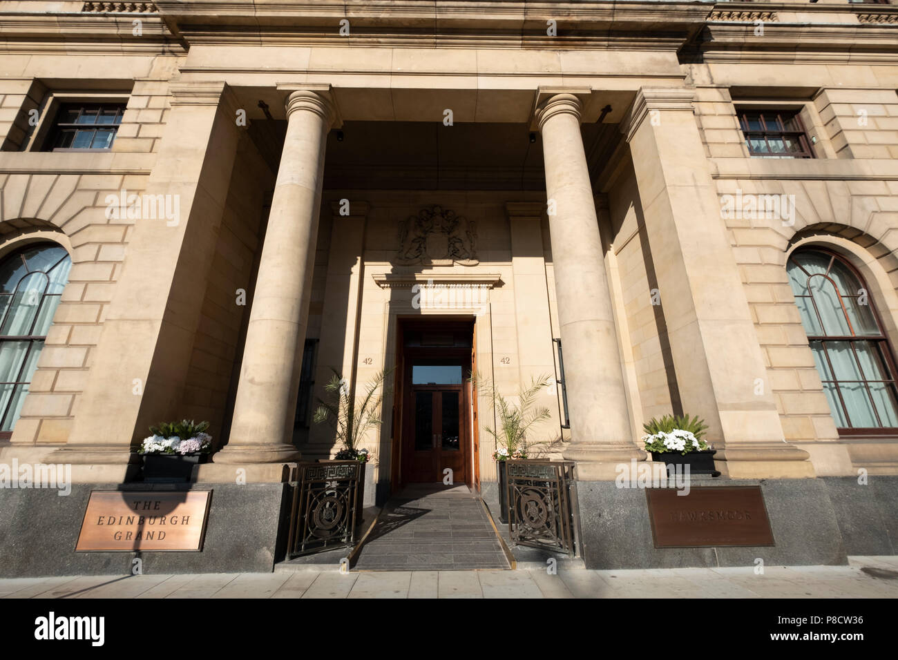 George square and edinburgh hi-res stock photography and images - Alamy