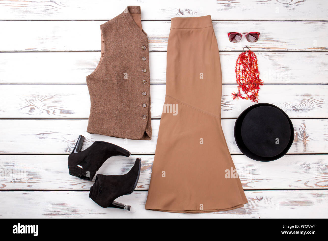 Set outfit hi-res stock photography and images - Alamy