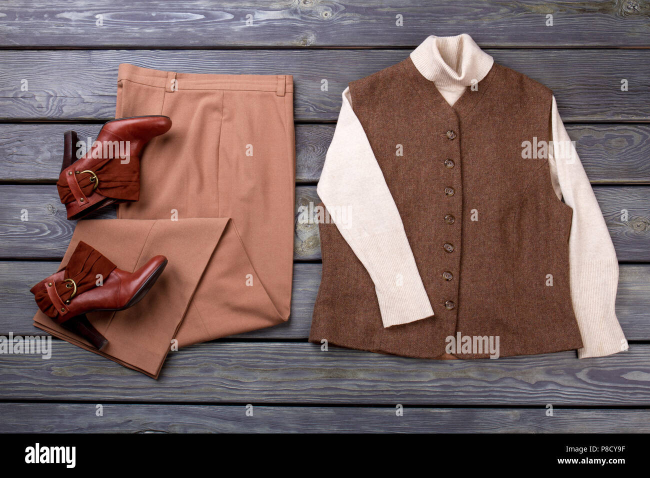 Set of vintage retro women's clothing Stock Photo - Alamy