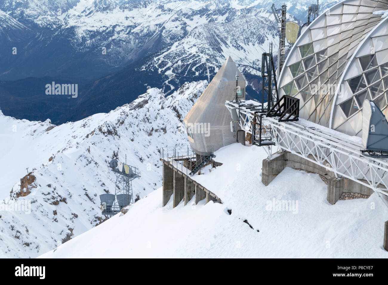 Snow covered radar station hi-res stock photography and images - Alamy