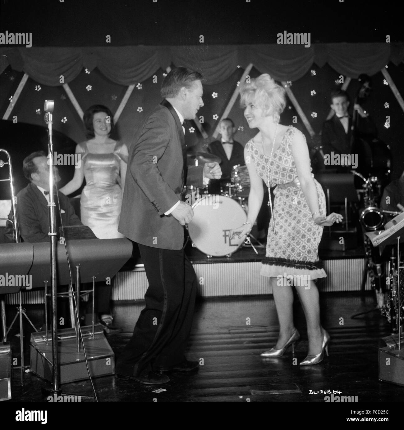 1960s 60s singer hi-res stock photography and images - Alamy