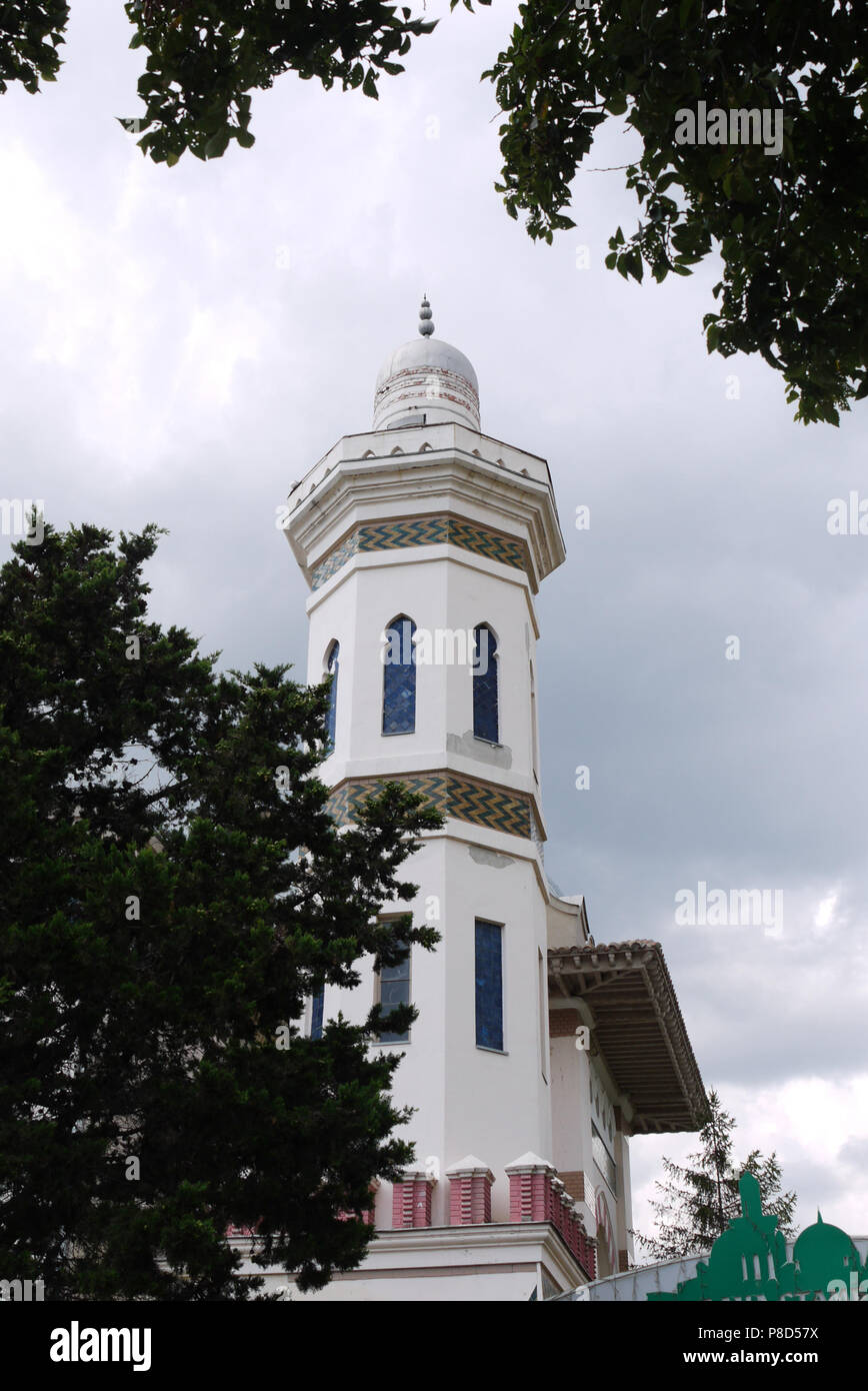 High rectangular eastern building with oblong windows and ornaments ...