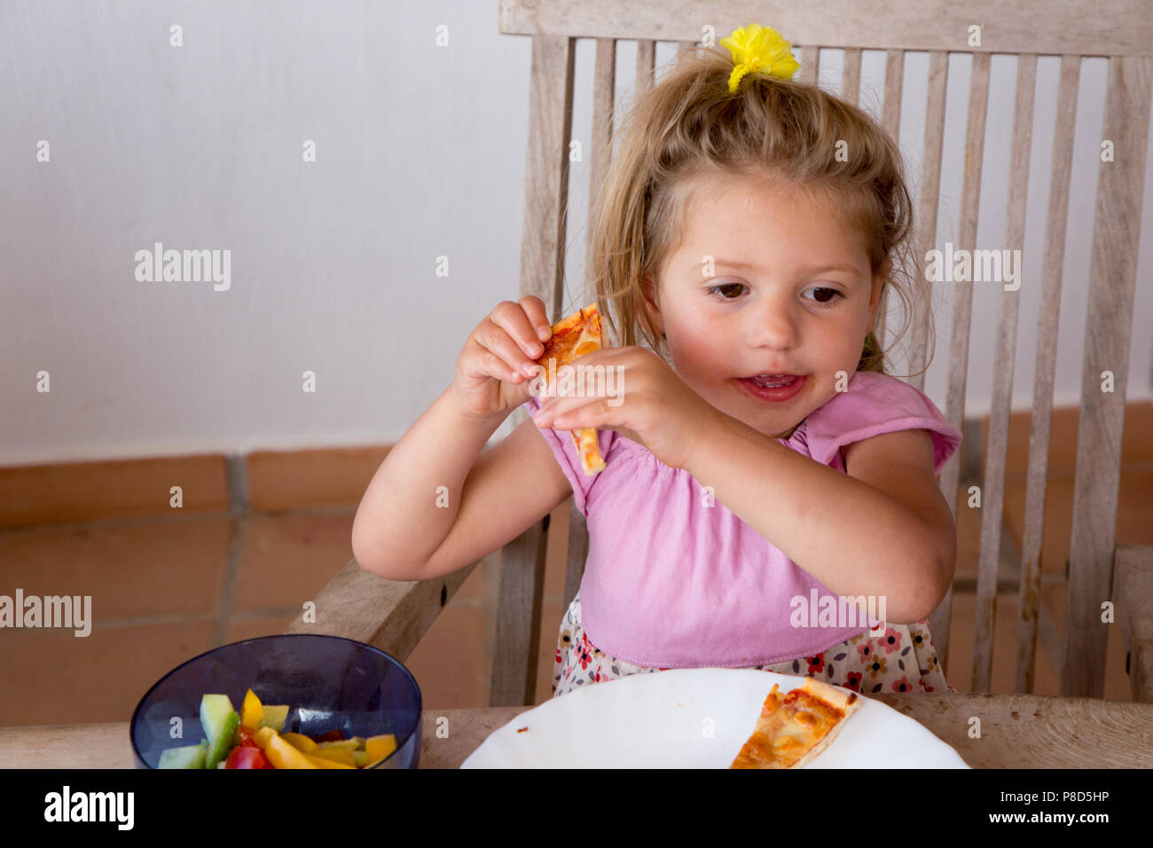 Girl at lunch table hi-res stock photography and images - Alamy