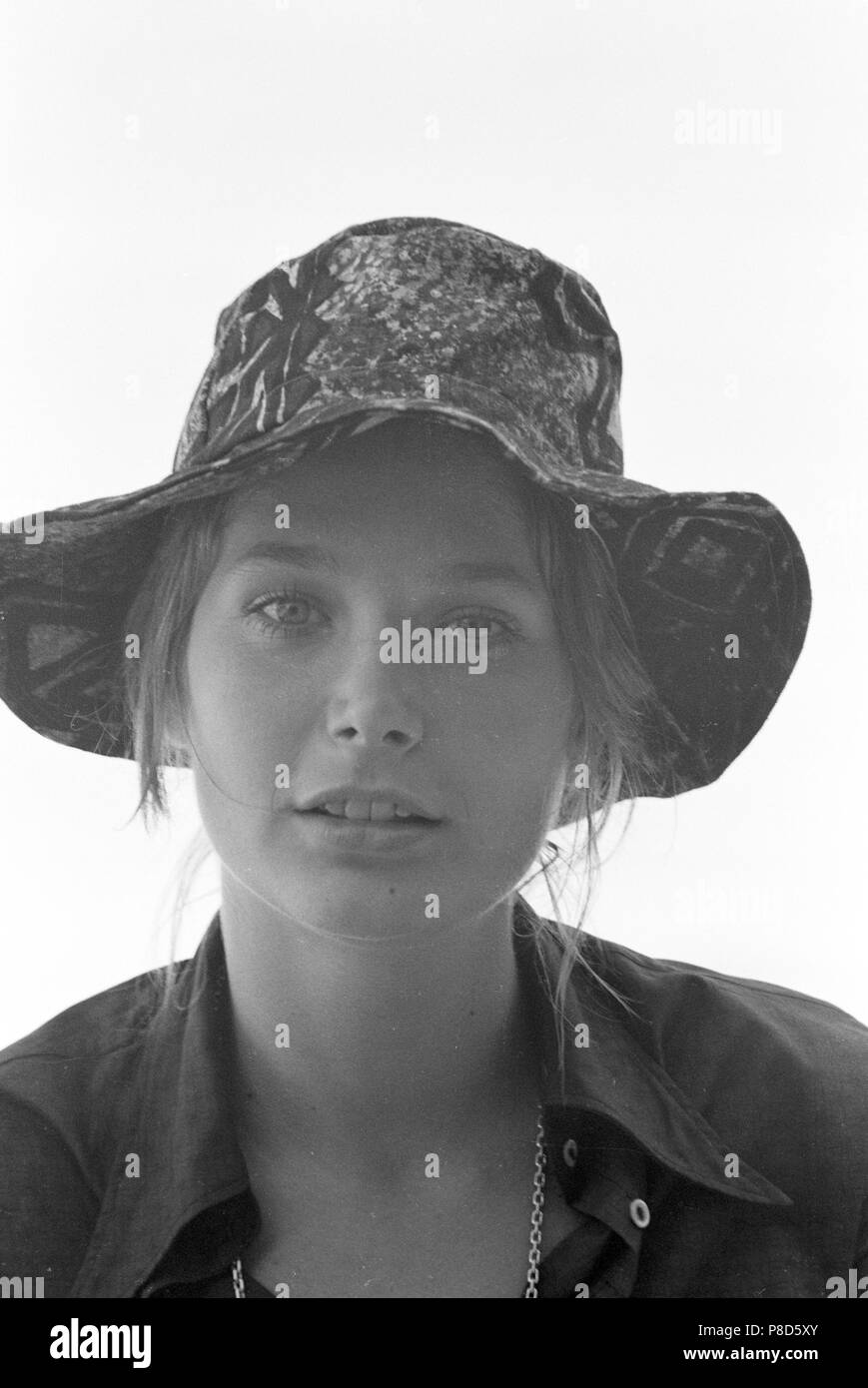 Deborah raffin Black and White Stock Photos & Images - Alamy