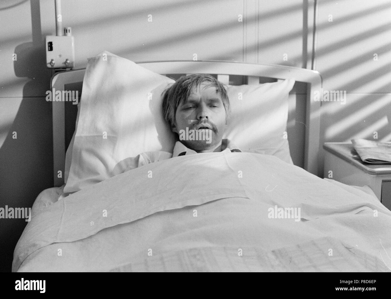 Endless night 1972 hi-res stock photography and images - Alamy