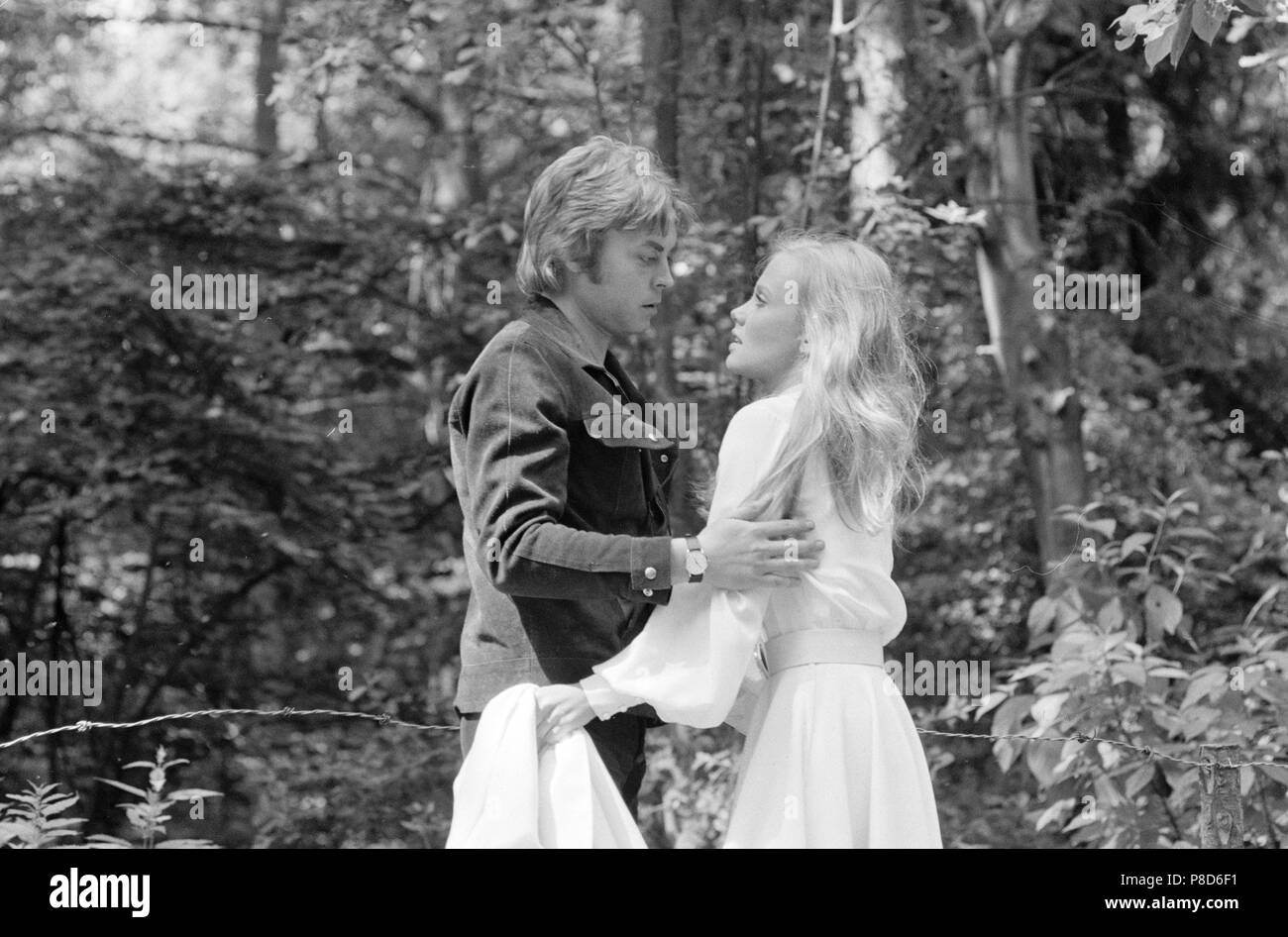 Endless Night (1972) Hywel Bennett, Date: 1972 Stock Photo - Alamy