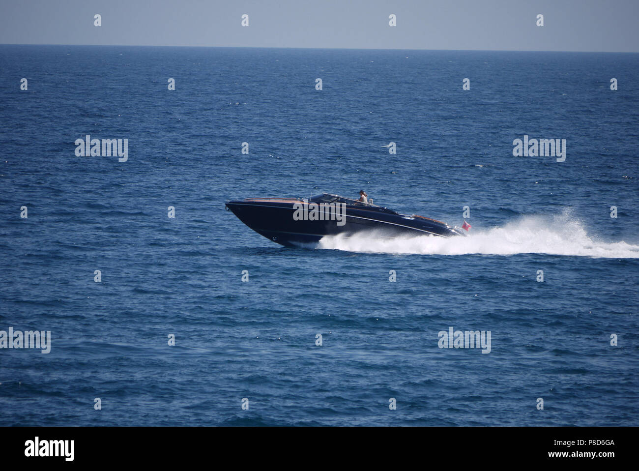 Quick boat hi-res stock photography and images - Alamy
