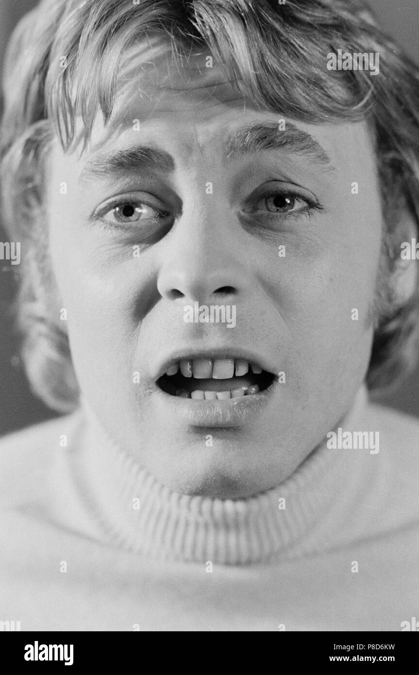 Endless Night (1972) Hywel Bennett, Date: 1972 Stock Photo - Alamy