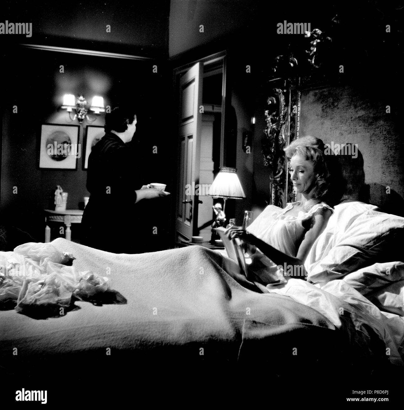 Endless night 1972 hi-res stock photography and images - Alamy