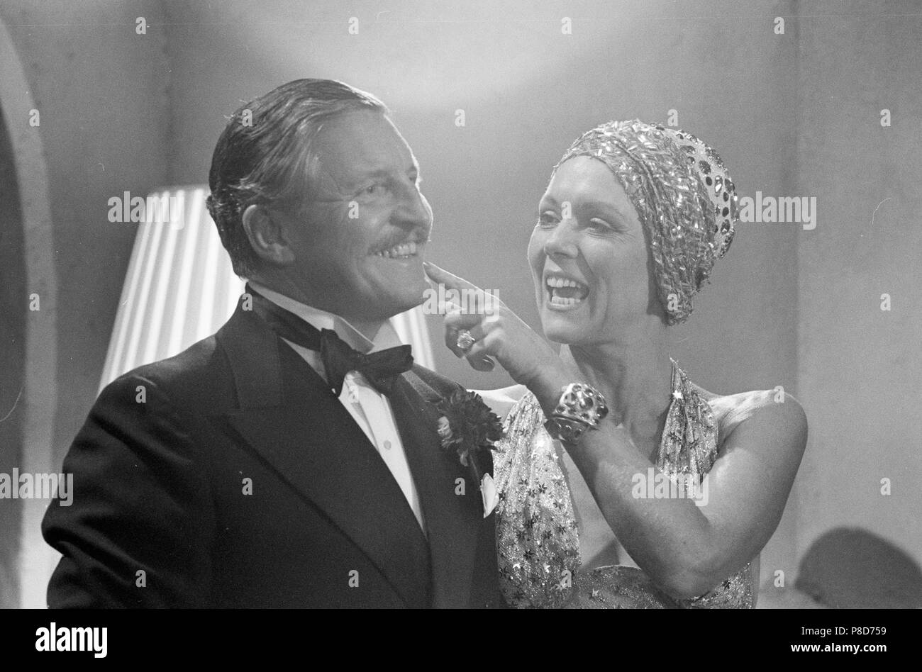 Evil under the Sun (1982) Denis Quilley, Diana Rigg, Date: 1964 Stock ...