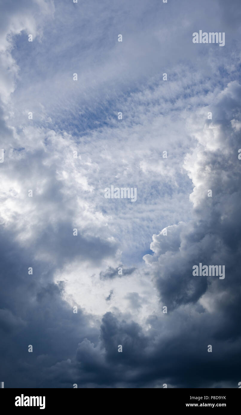 Cumulus layer hi-res stock photography and images - Alamy
