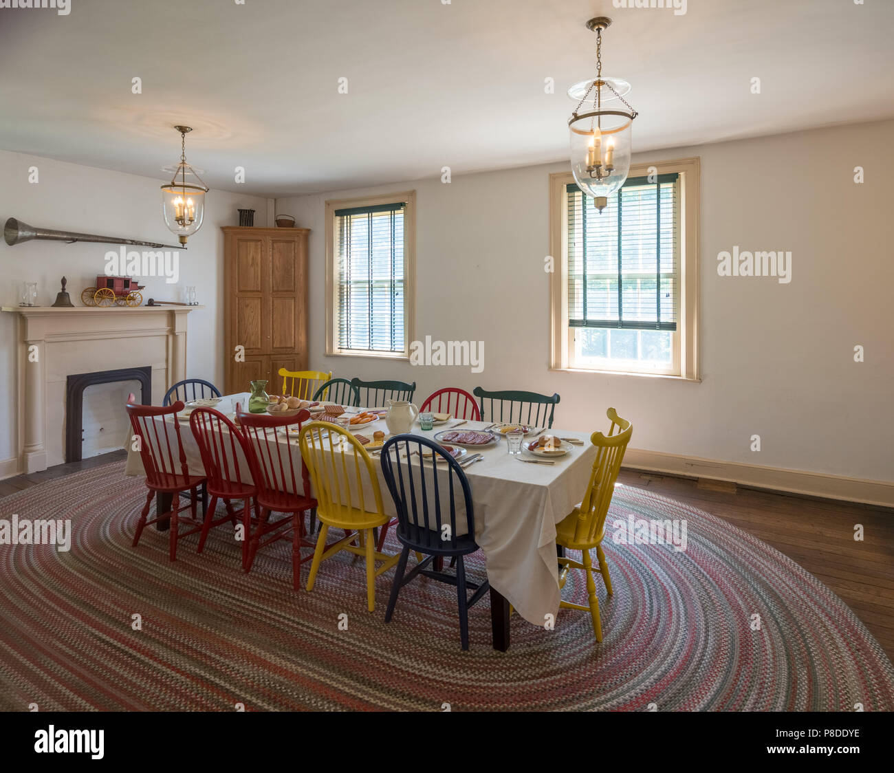 Mount Washington Tavern room on National Road Stock Photo - Alamy
