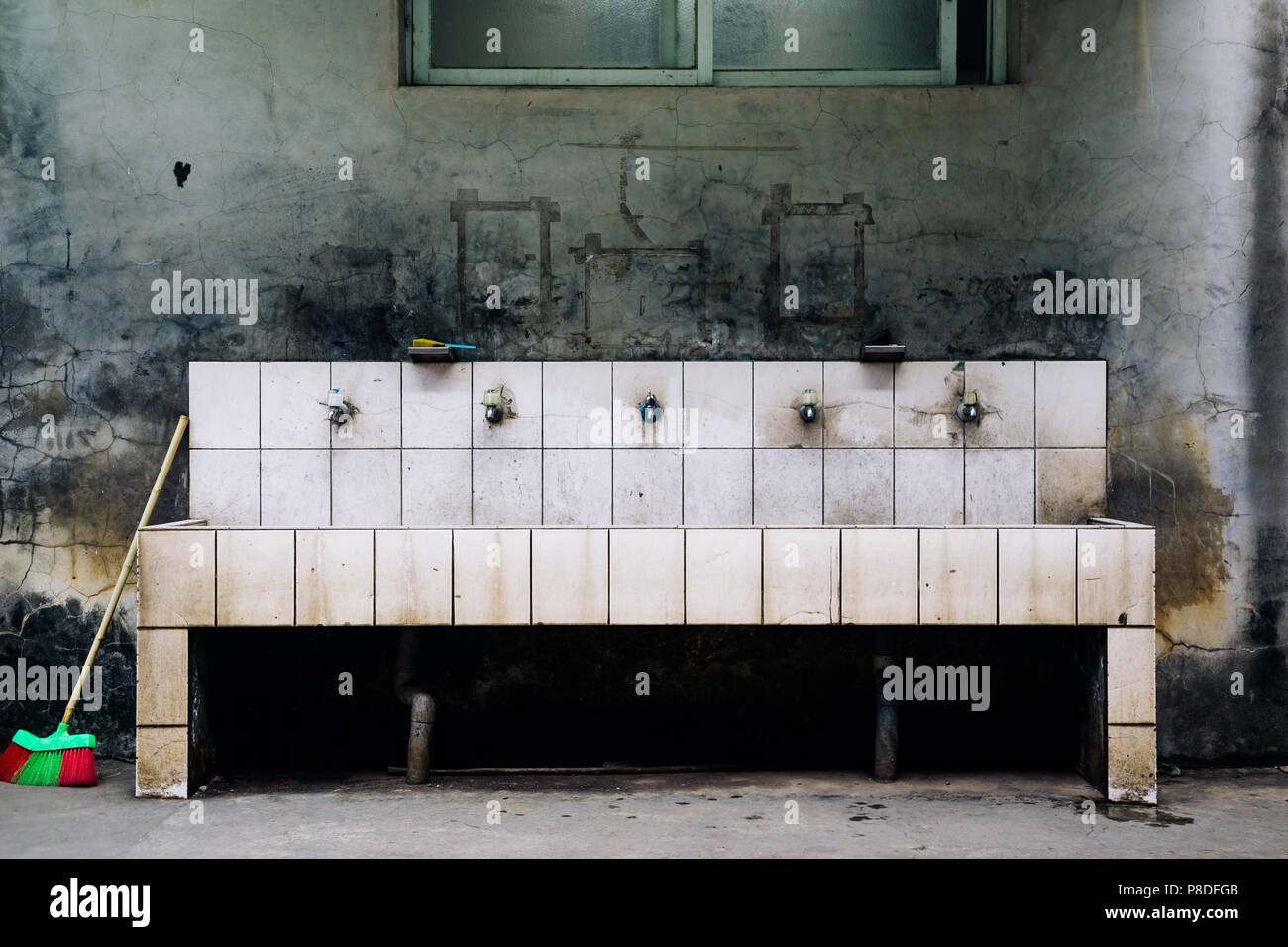 Retro hand washing at sink hi-res stock photography and images - Alamy
