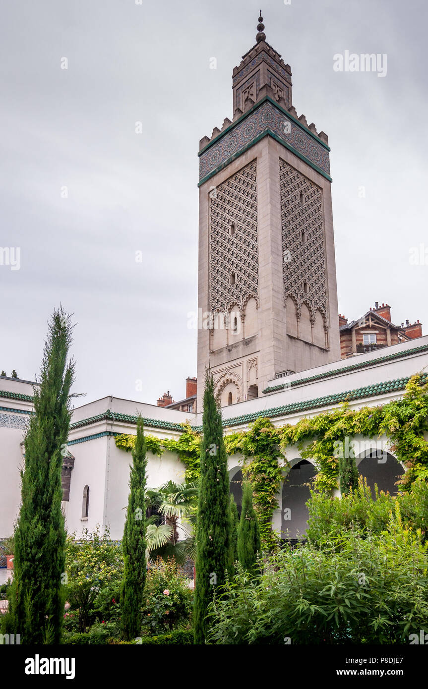 Grand Mosque of Paris Stock Photo - Alamy