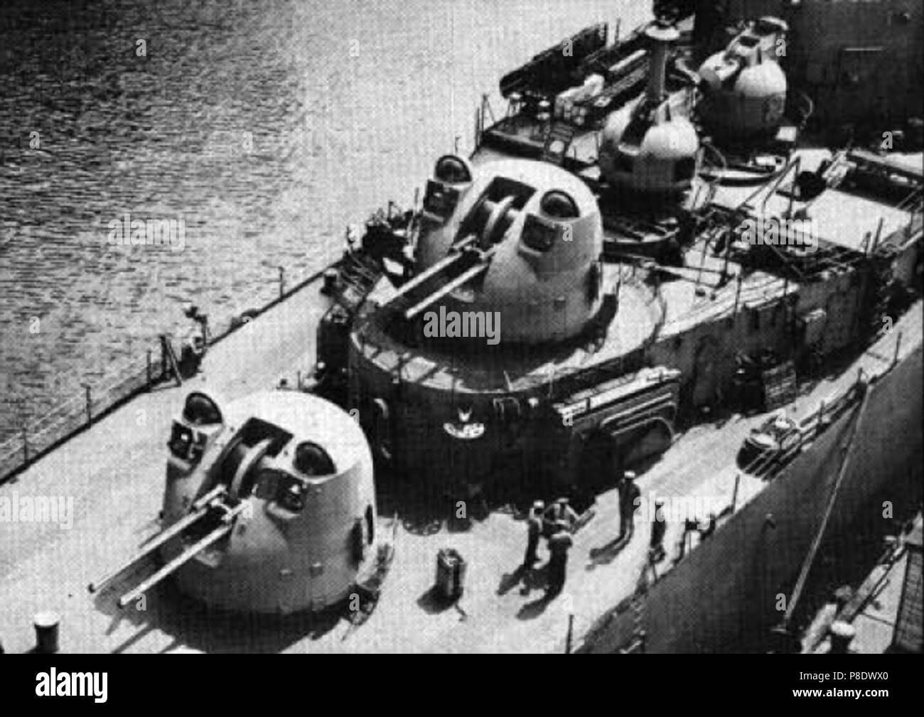 76 mm L70 gun turrets on USS Norfolk (DL-1) c1962 Stock Photo - Alamy