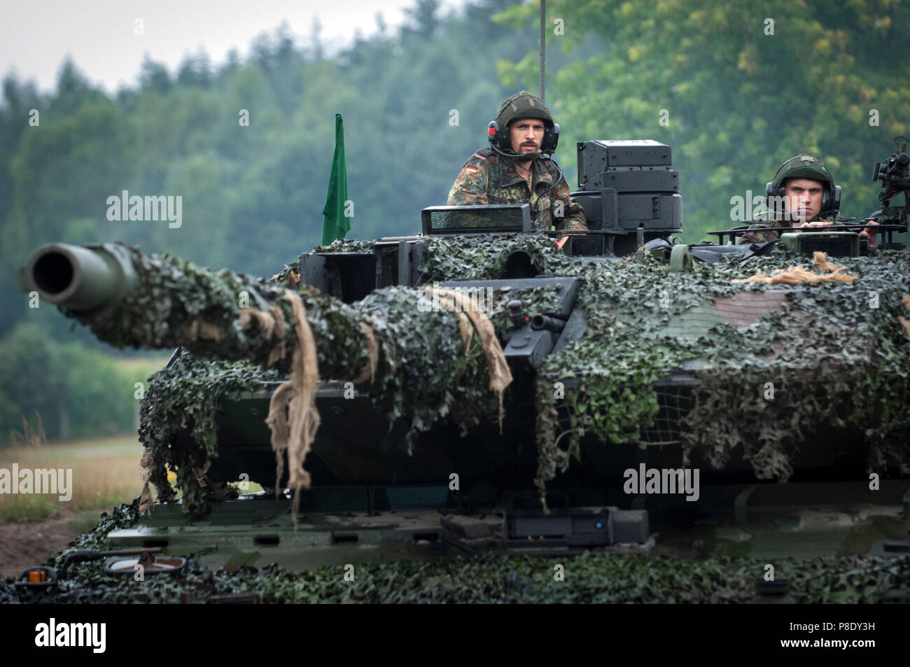 European tank hi-res stock photography and images - Alamy