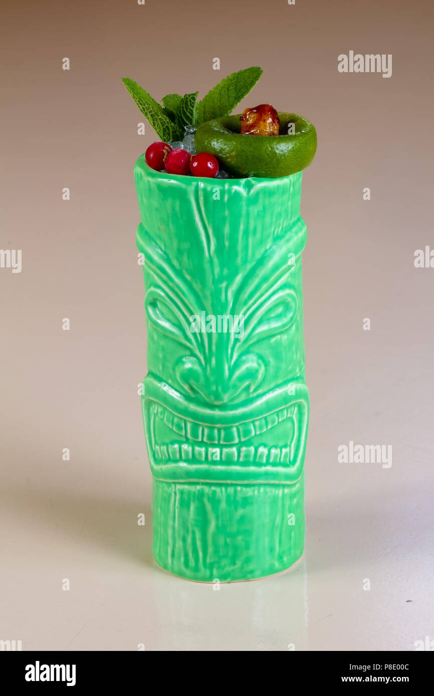 Hawaii cocktail bar drink Stock Photo - Alamy