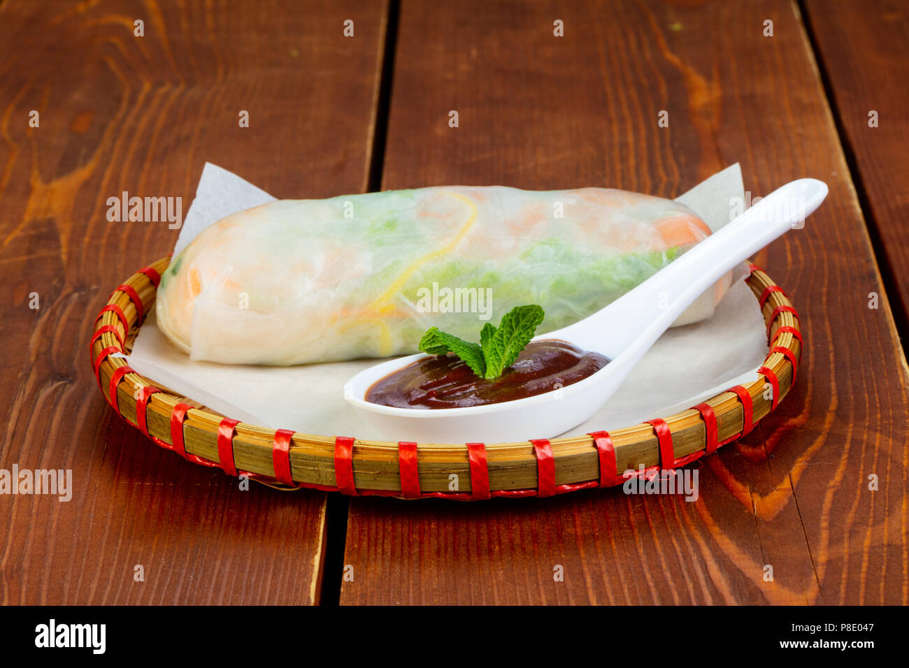 Cold spring roll with prawn and sauce Stock Photo - Alamy