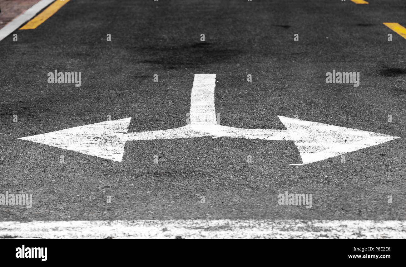 Double arrow hi-res stock photography and images - Alamy