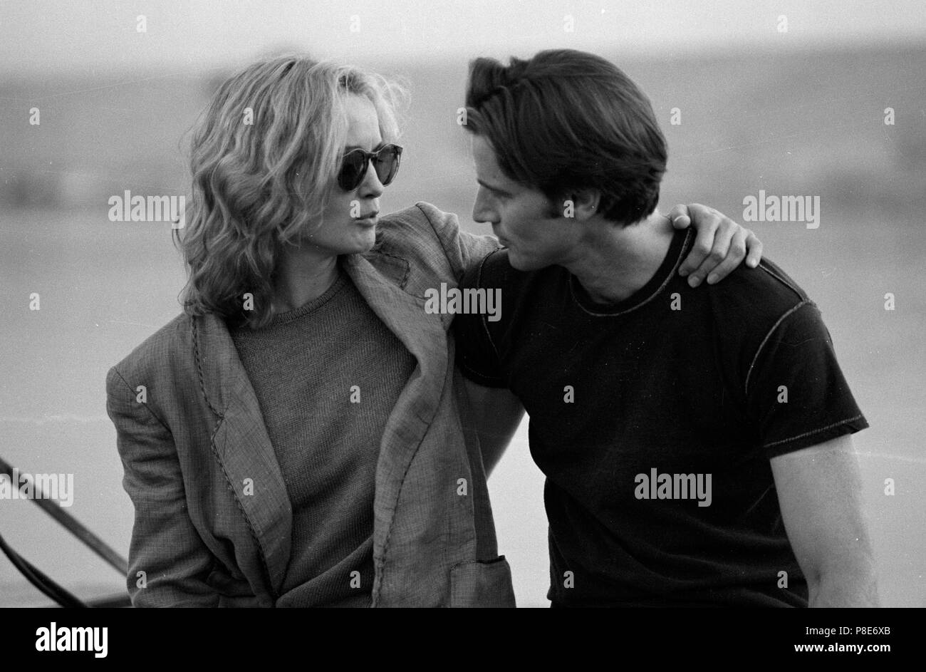 Jessica lange sam shepard frances Black and White Stock Photos & Images ...