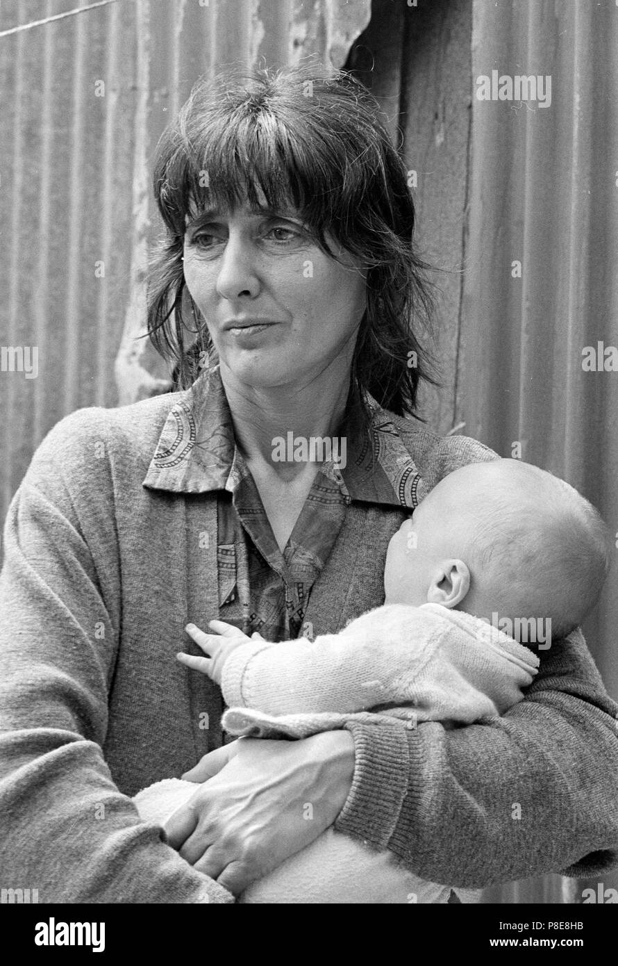 June brown 1973 hi-res stock photography and images - Alamy
