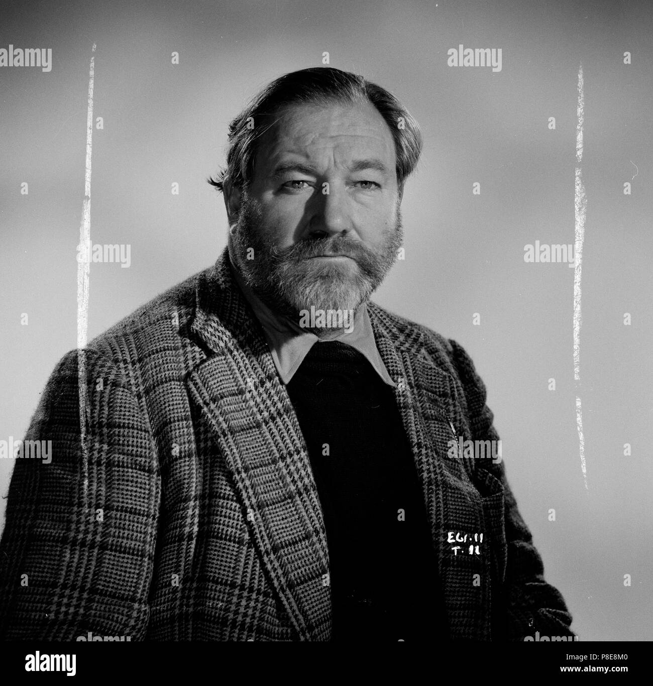 Guns of darkness 1962 hi-res stock photography and images - Alamy