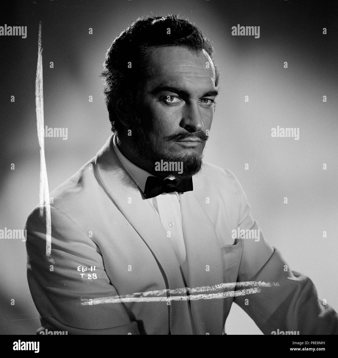 Guns of Darkness (1962) Derek Godfrey, Date: 1962 Stock Photo - Alamy