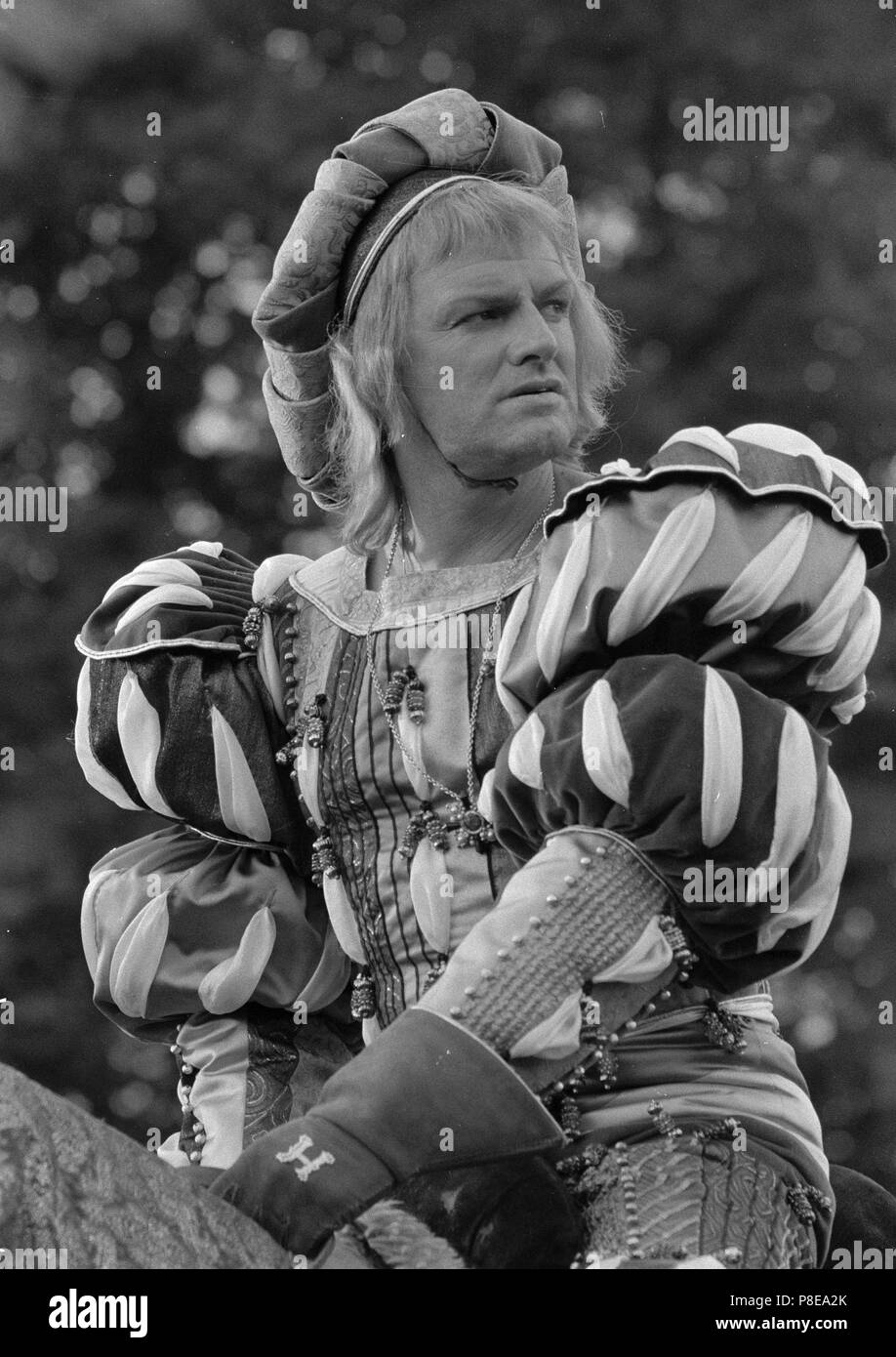 Henry VIII and his 6 wives (1972) Keith Michell, Date: 1972 Stock Photo ...