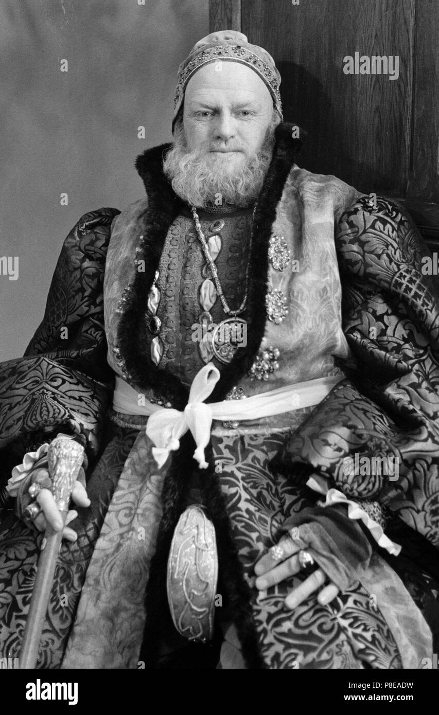 Keith Michell Henry Viii