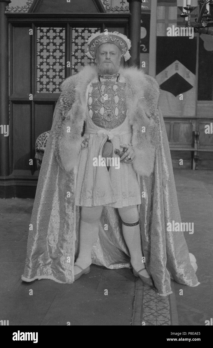 Henry VIII and his 6 wives (1972) Keith Michell Date: 1972 Stock Photo ...