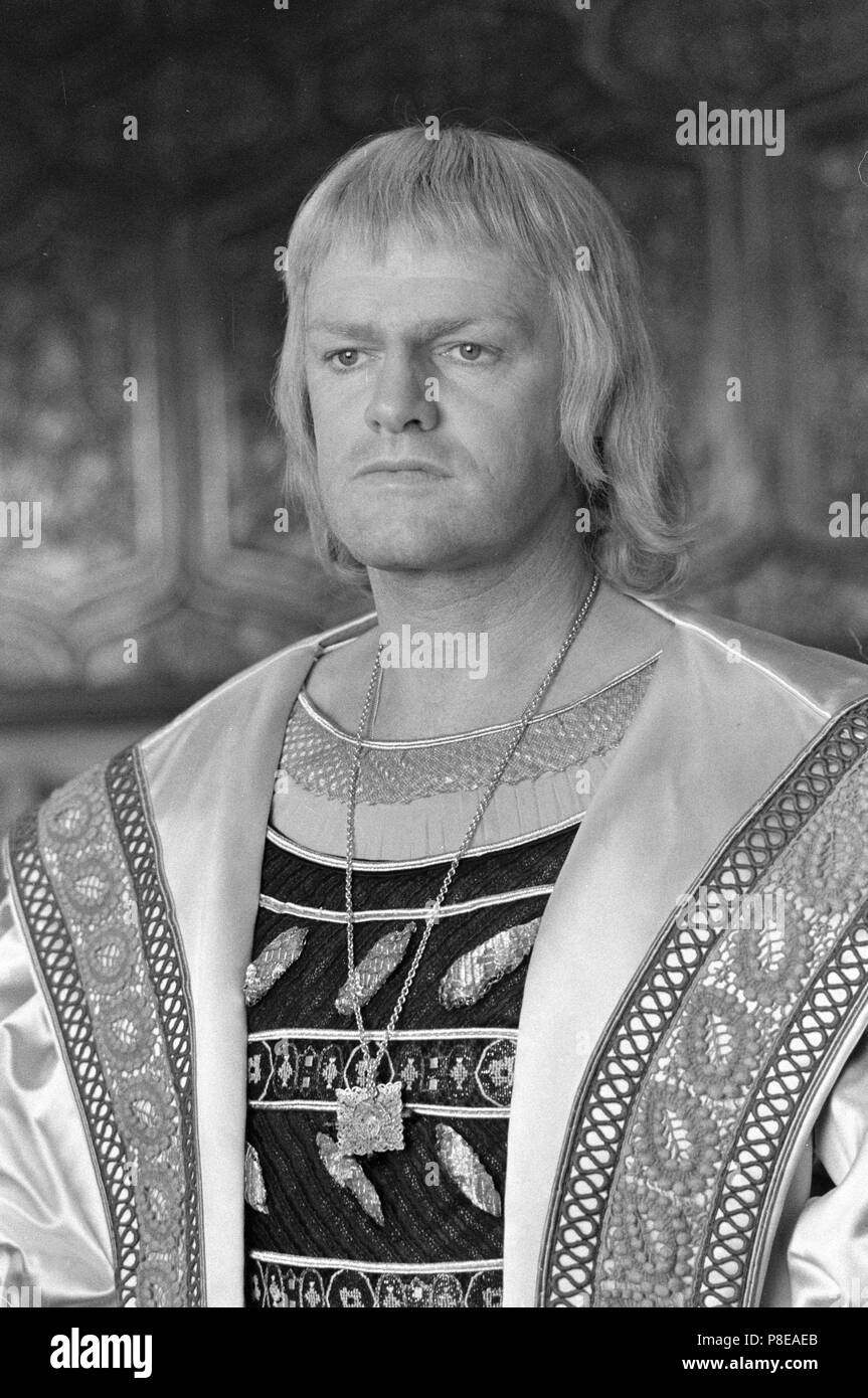 Keith Michell Henry Viii