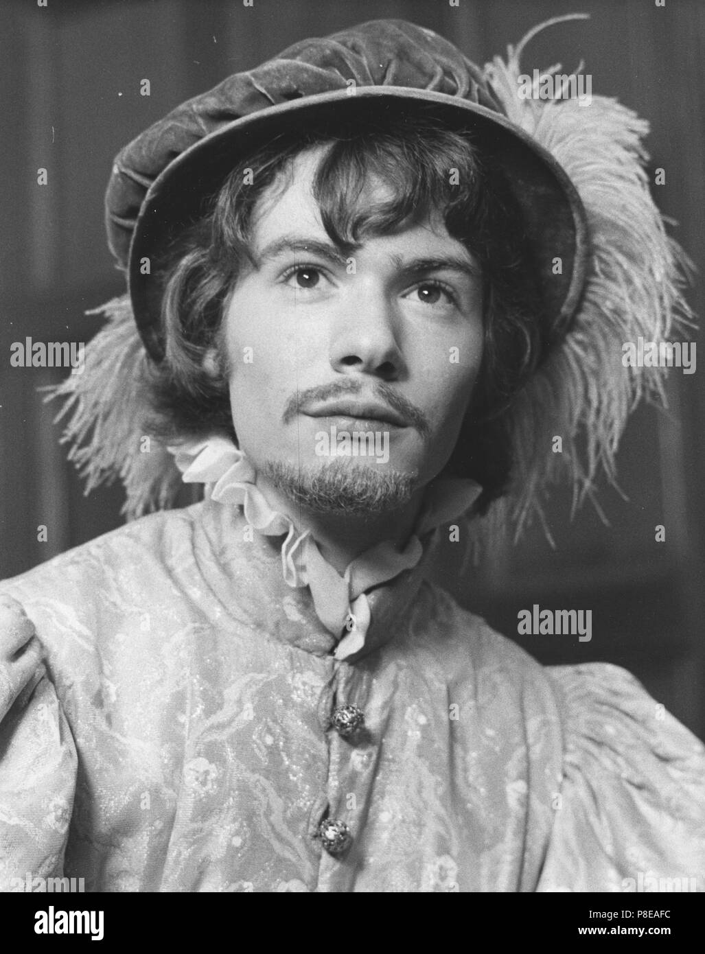 Henry viii and his 6 wives 1972 robin sachs Black and White Stock ...